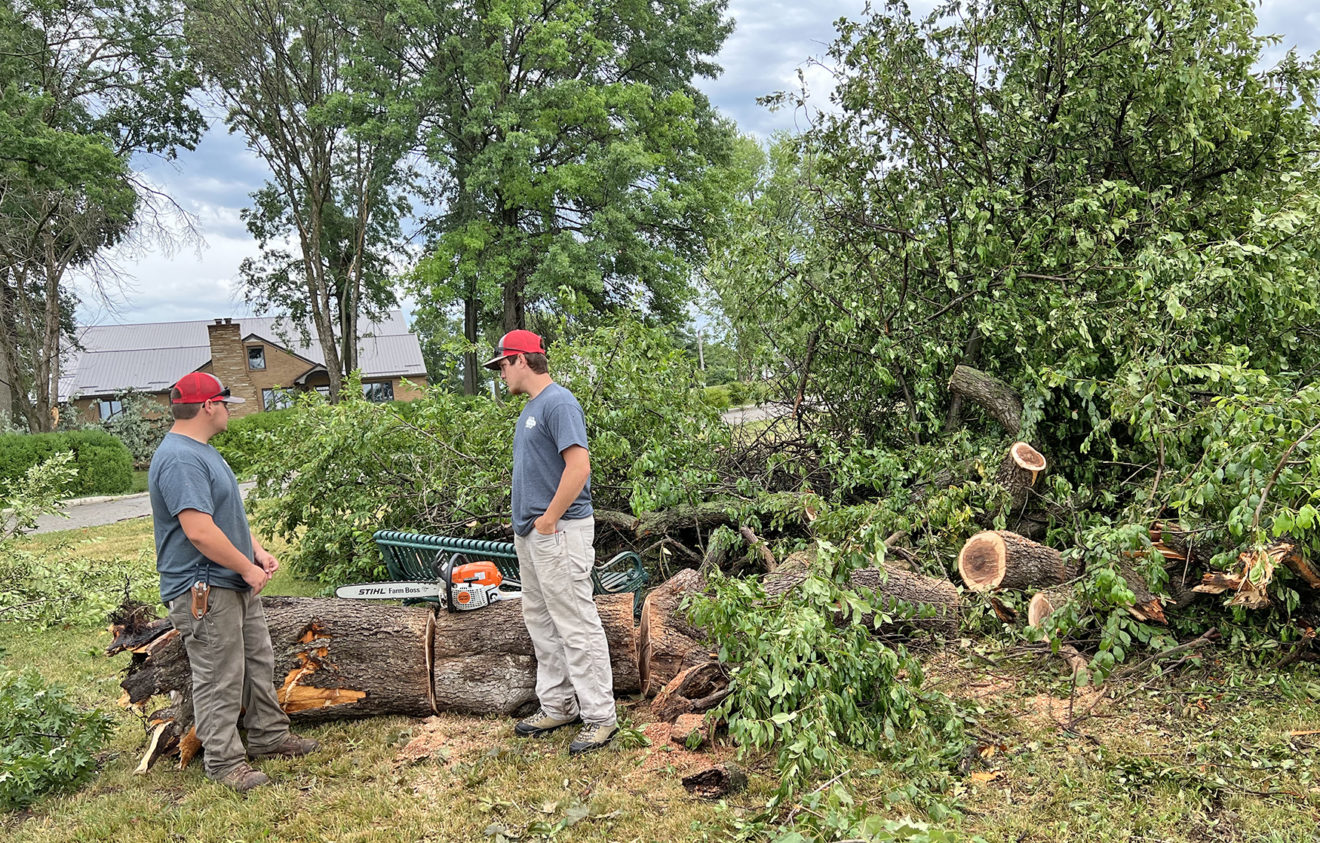 Windstorm causes heavy damage in Bethany – Bethany Republican-Clipper Windstorm causes heavy damage in Bethany – Bethany Republican-Clipper